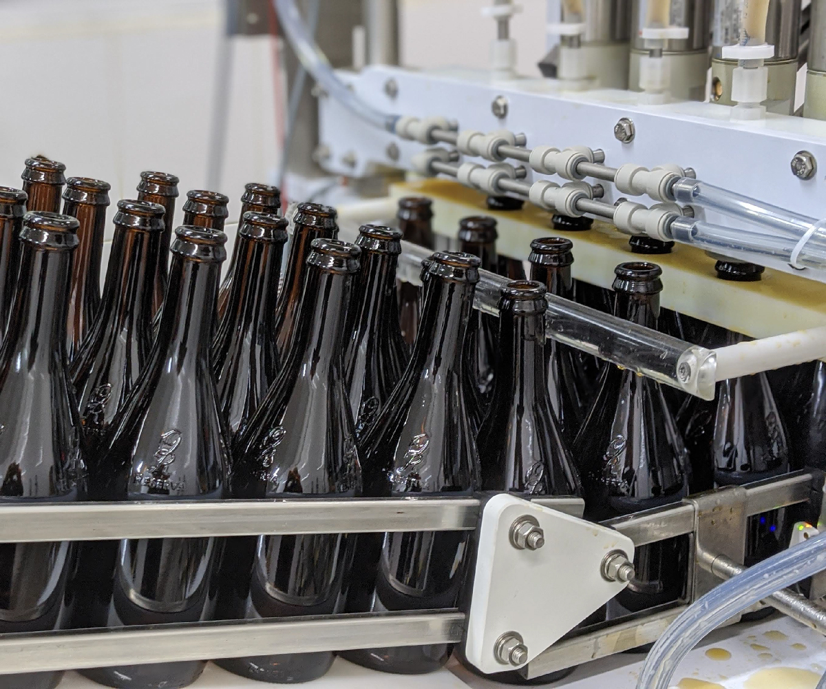 Industry-leading bottling and carbonating technologies.